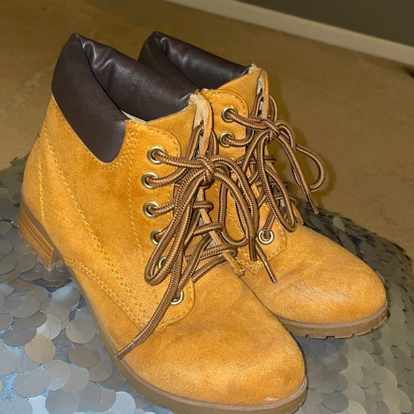 Soda | Shoes | Soda Timberland Lookalike Boots | Poshmark